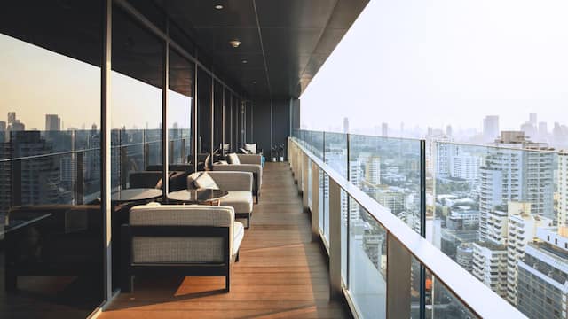 Exclusive Club Lounge | Regency Club at Hyatt Regency Bangkok Sukhumvit