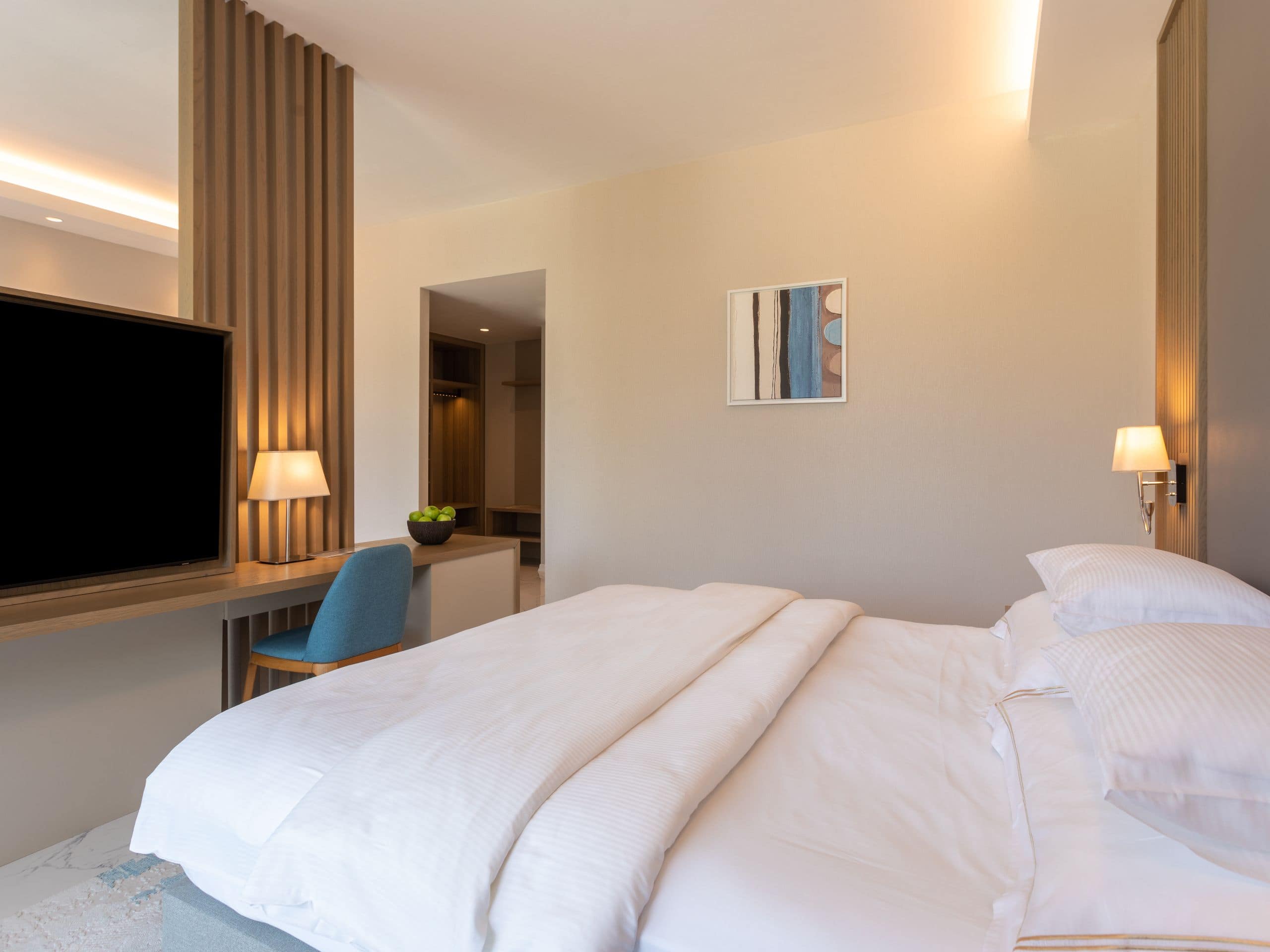 Luxury 5-Star Resort Rooms and Suites | Hyatt Regency Kotor Bay Resort