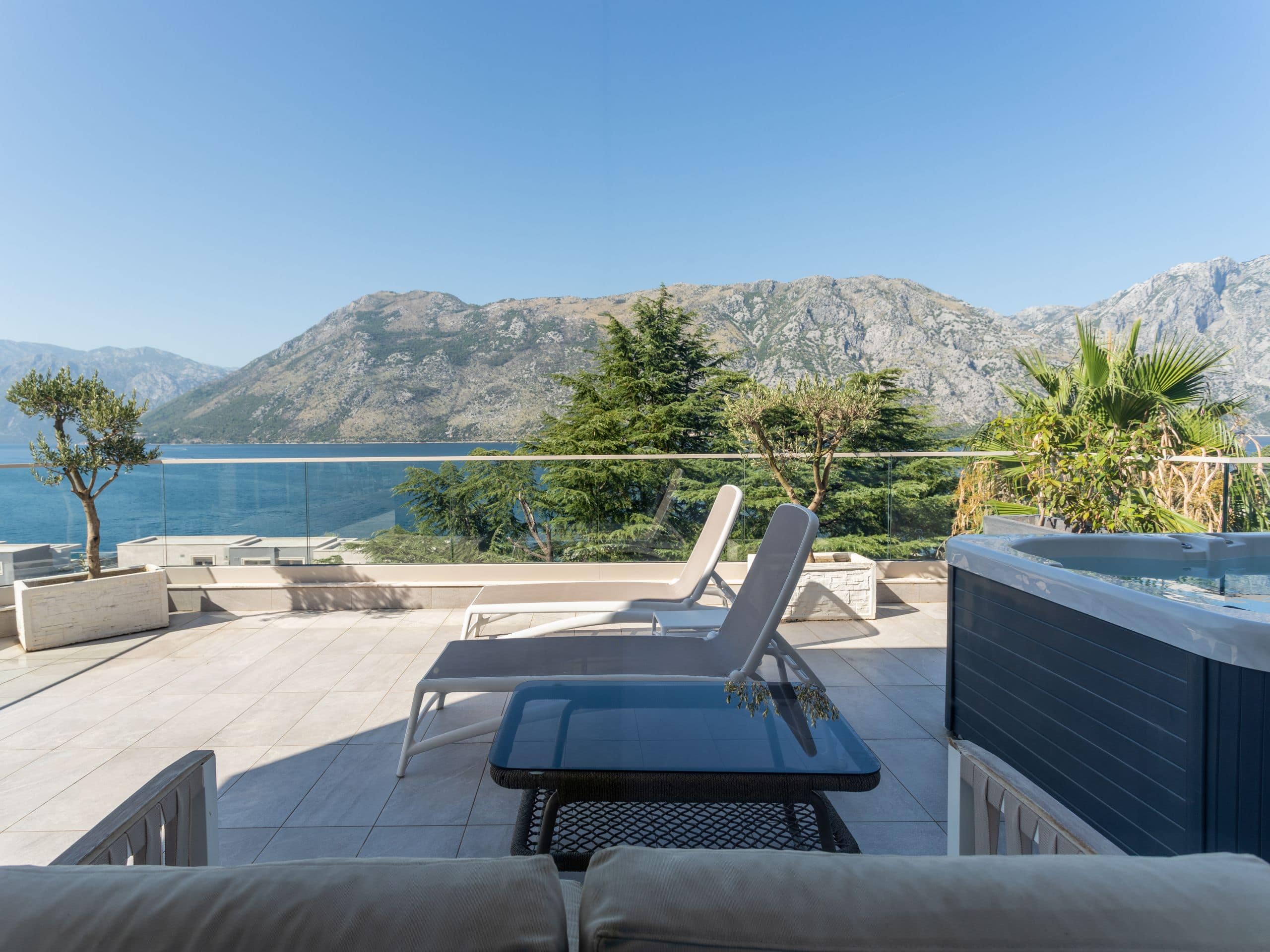 Luxury 5-Star Resort Rooms and Suites | Hyatt Regency Kotor Bay Resort