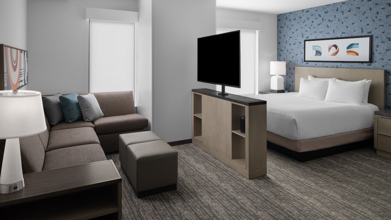 Hotel Photos | Hyatt House Lansing / University Area