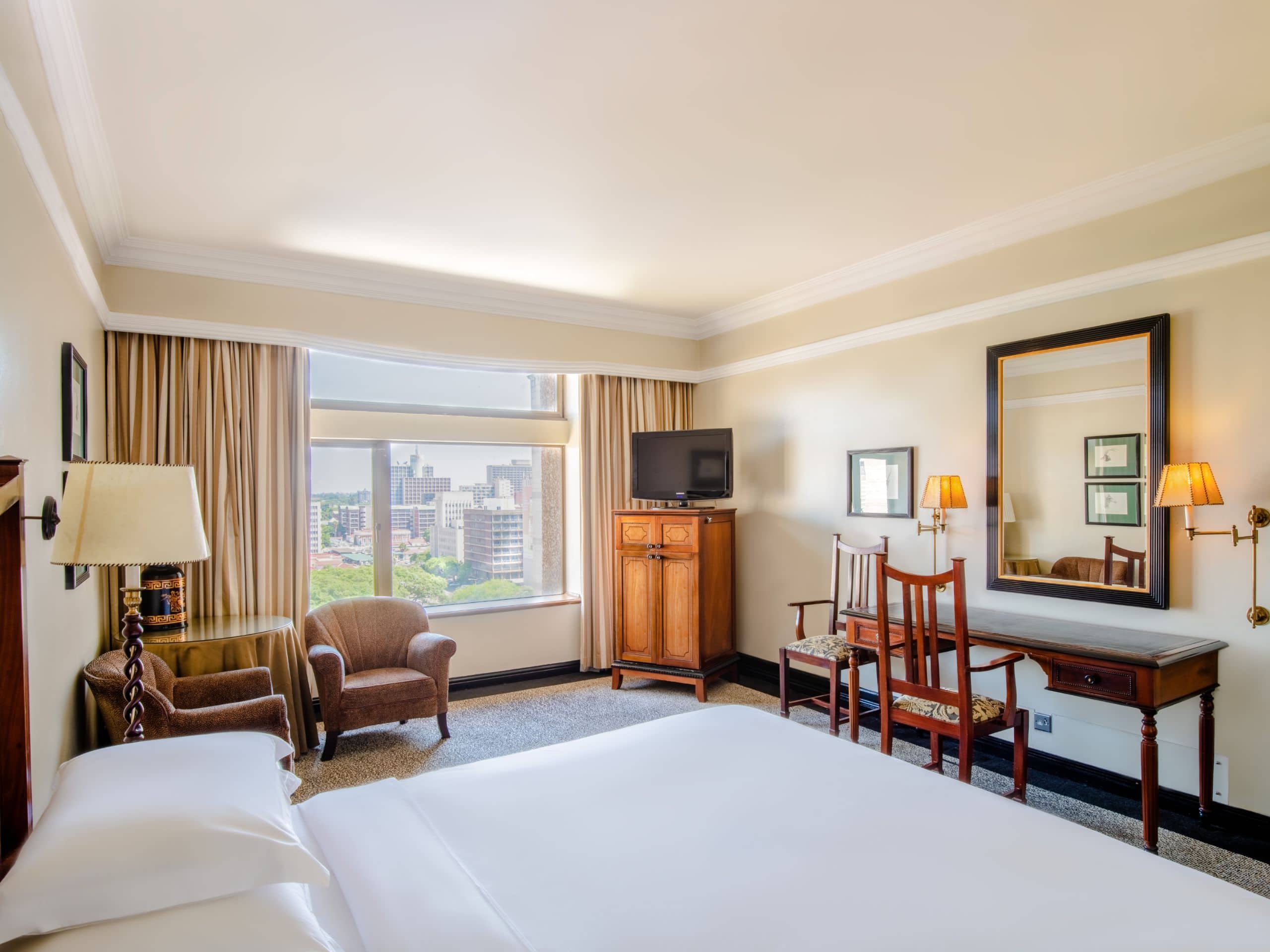 Hotel Rooms & Suites in Harare | Hyatt Regency Harare The Meikles