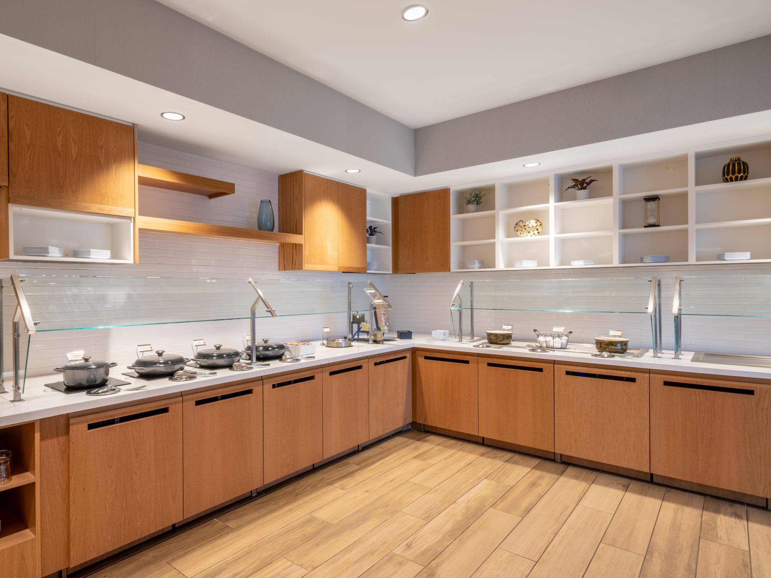 Hotel Near Airport in Natomas | Hyatt House Sacramento Airport / Natomas