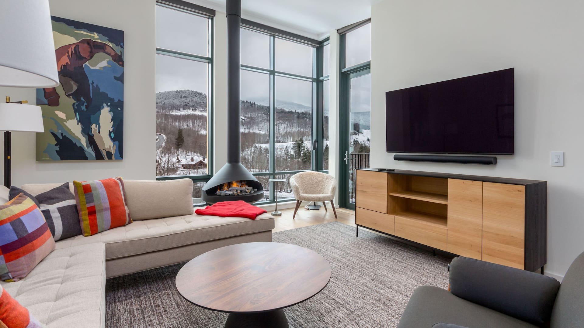 Luxury Stowe Mountain Ski Resort Hotel | The Lodge at Spruce Peak