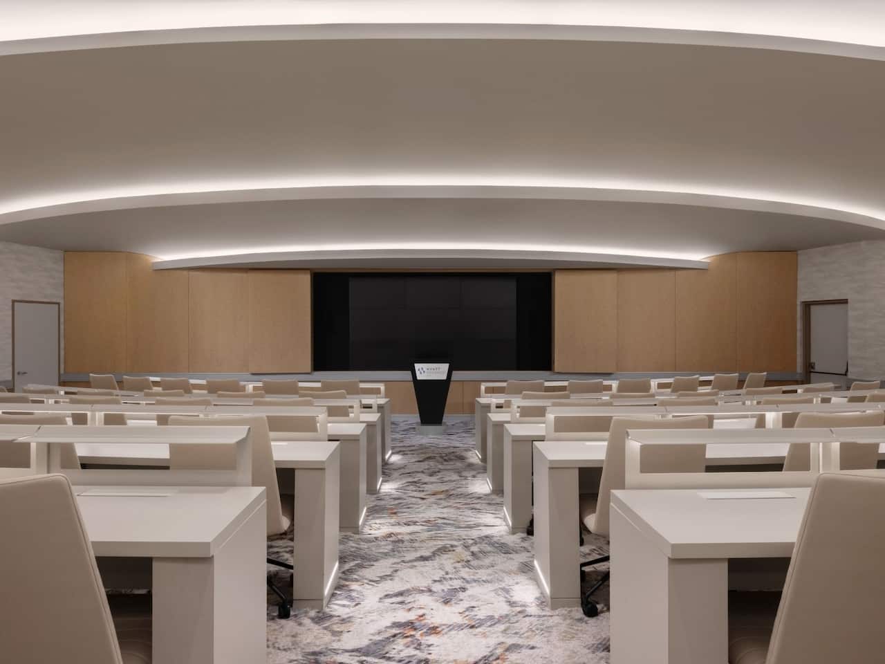 Orange County Hotel in Irvine, California | Hyatt Regency Irvine