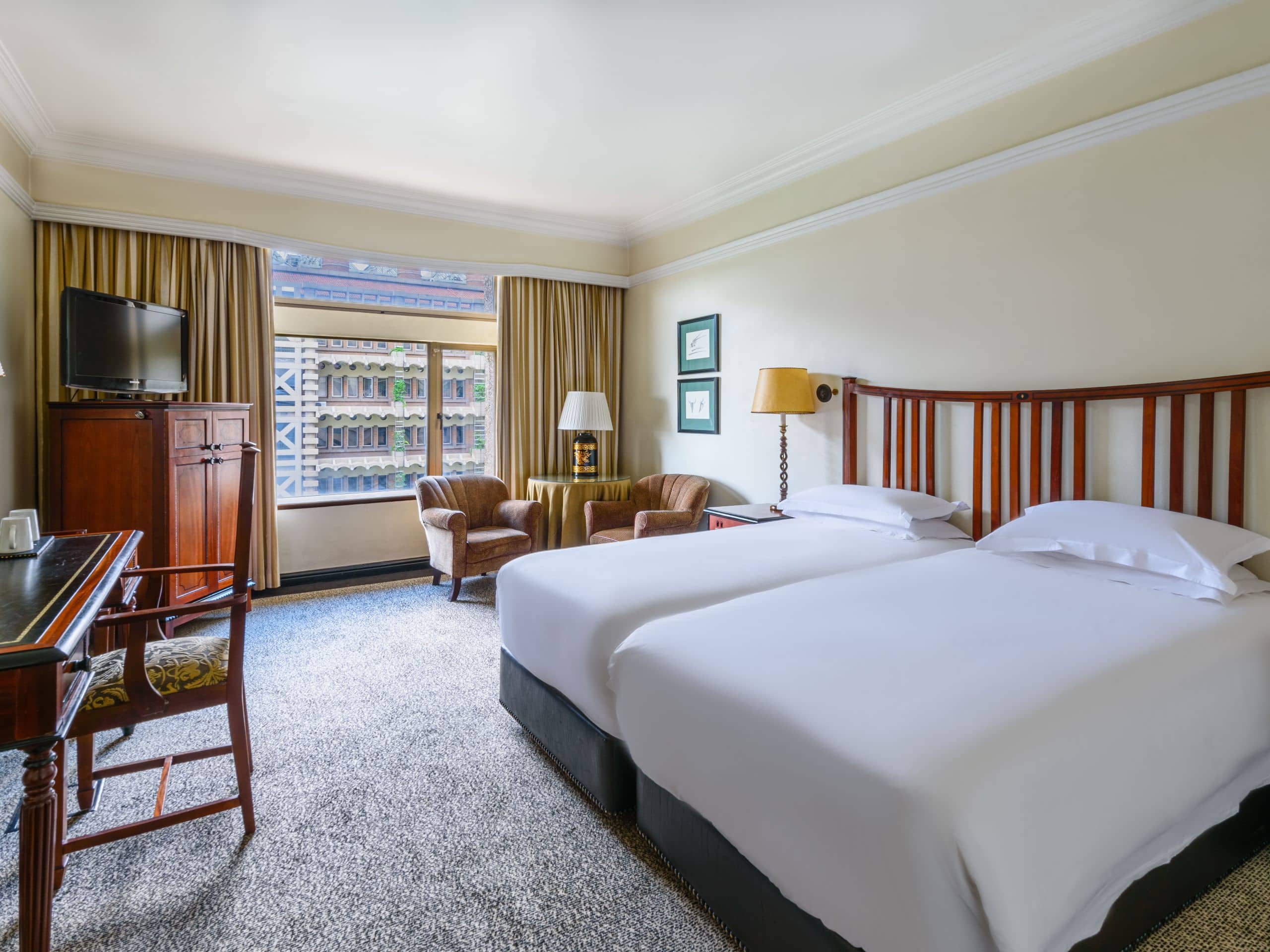Hotel Rooms & Suites in Harare | Hyatt Regency Harare The Meikles
