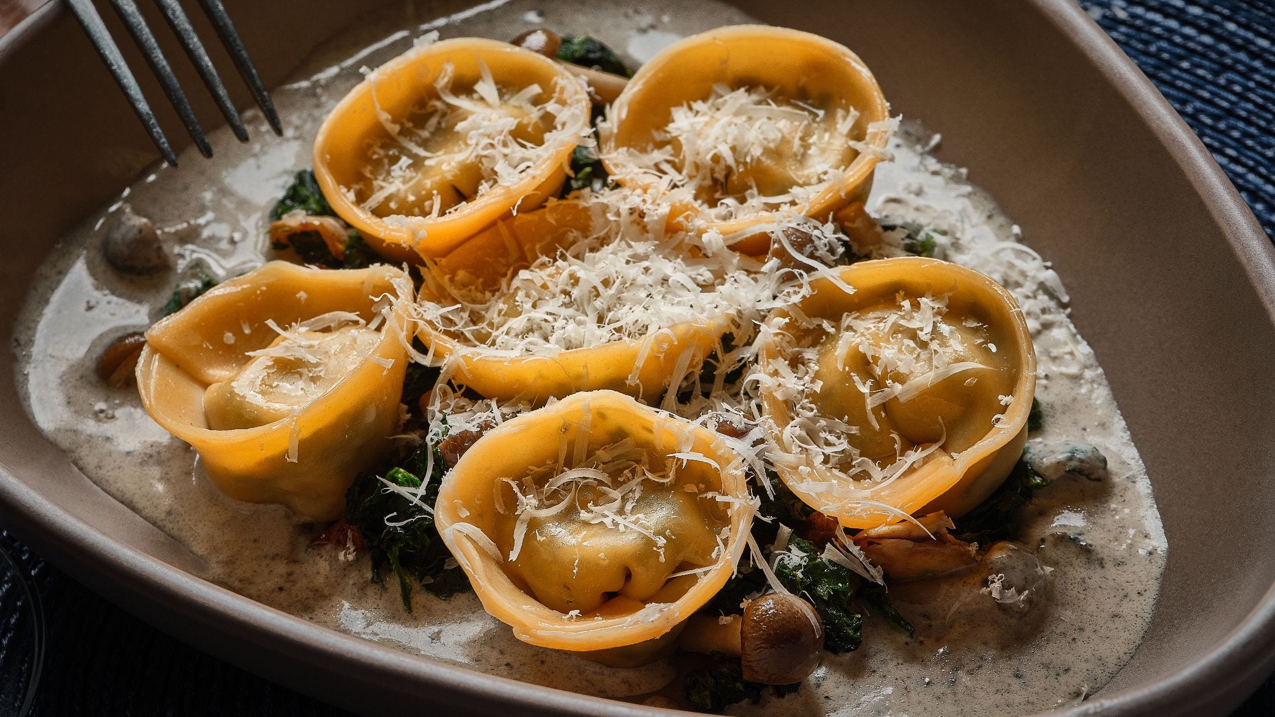 Savor coastal elegance at SESUN Grill and Beach Bar | Dining at Hyatt ...