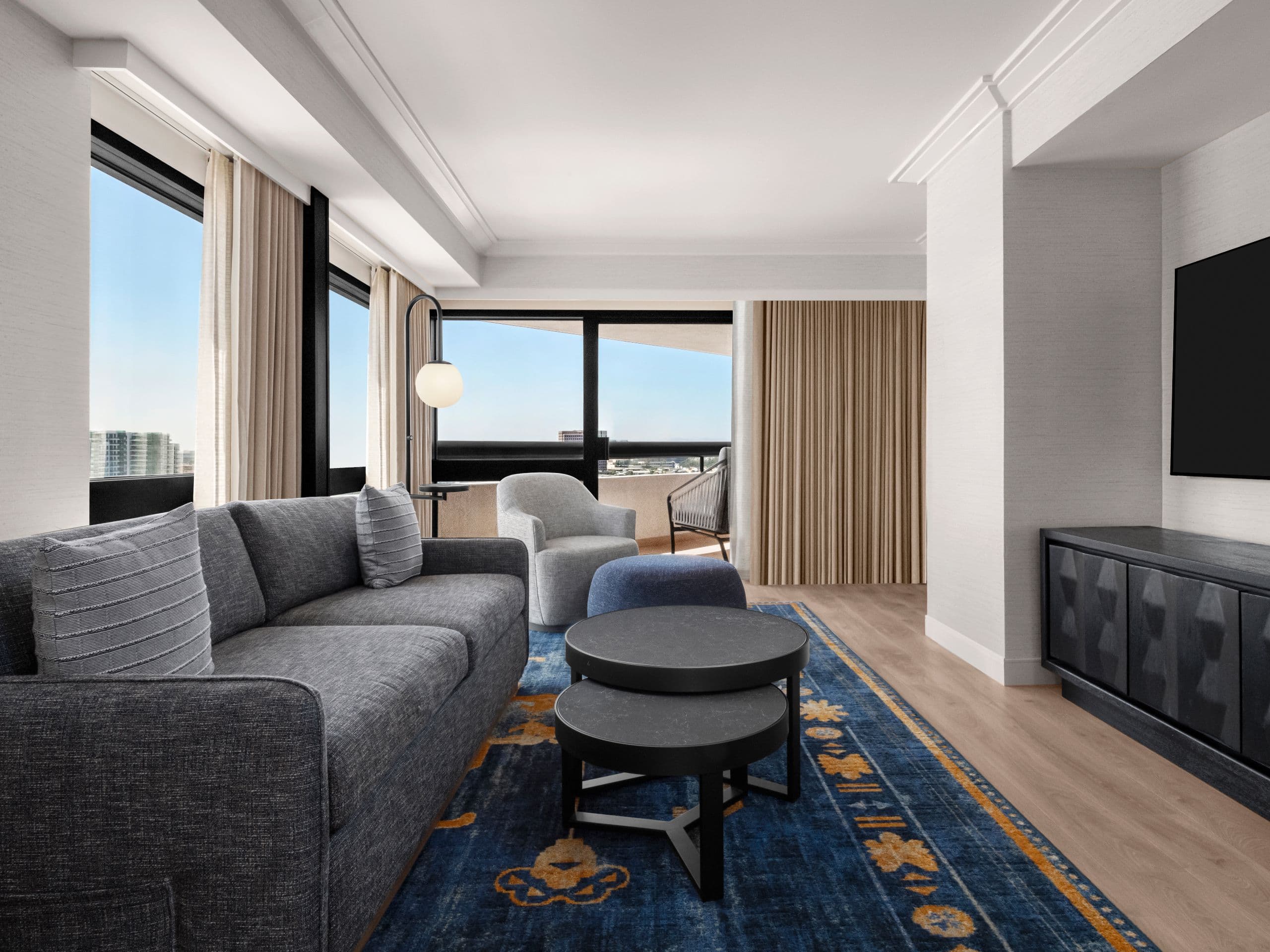 Hotel Rooms & Suites in Orange County | Hyatt Regency Irvine