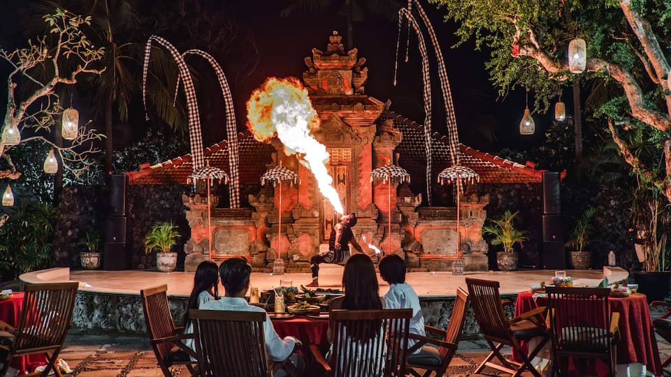 Pasar Senggol | Authentic Indonesian & Balinese Restaurant | Grand ...