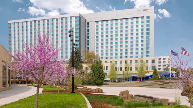 Hotel Photos | Hyatt Regency Portland