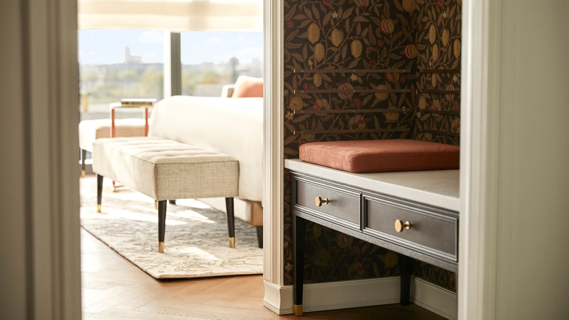 London Luxury Hotel Suites & Rooms | Park Hyatt London River Thames