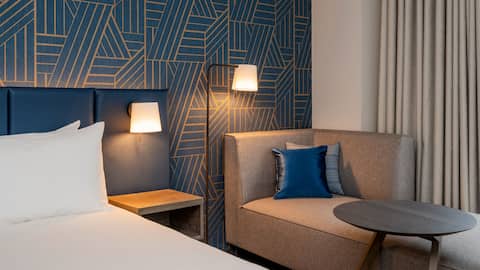 Hotel Room in Leeds City Centre | Hyatt Place Leeds Rooms