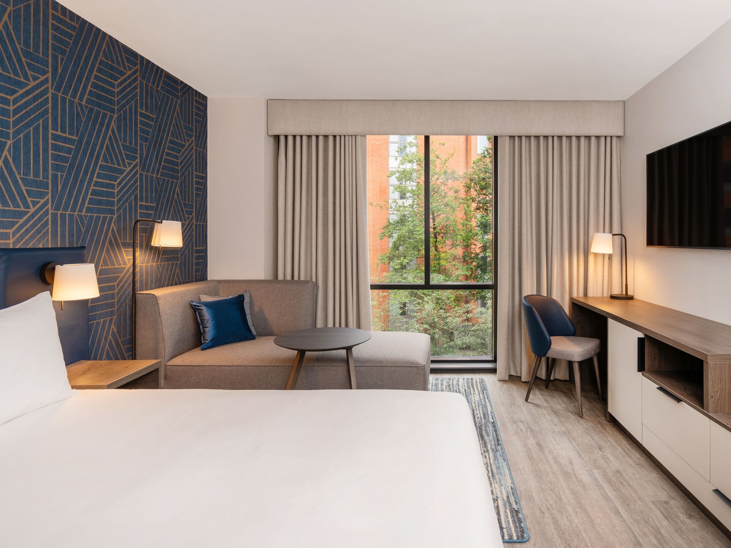 Hotel Room in Leeds City Centre | Hyatt Place Leeds Rooms