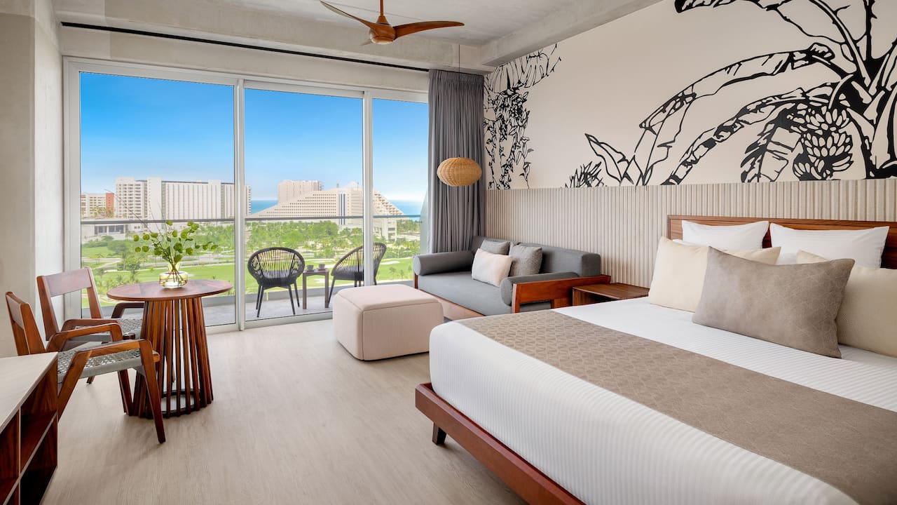 Stay at an All-Inclusive Adult Cancun Resort I Hyatt Vivid Grand Island