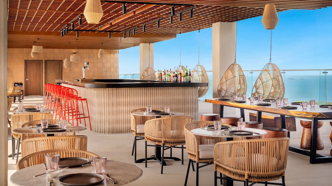 Photos and Reviews | Hyatt Vivid Grand Island