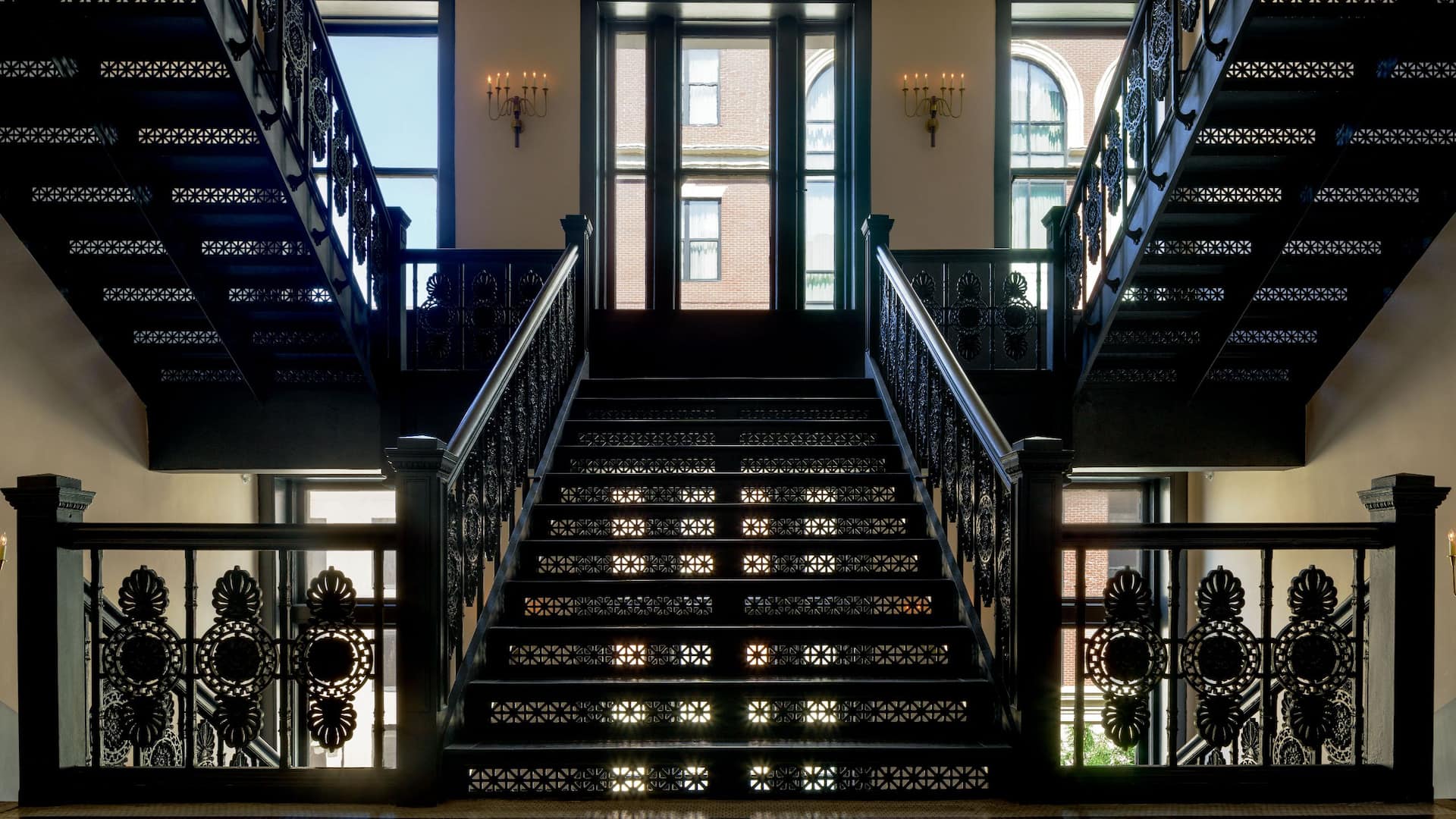 Boutique Hotels In New Orleans | Maison Métier