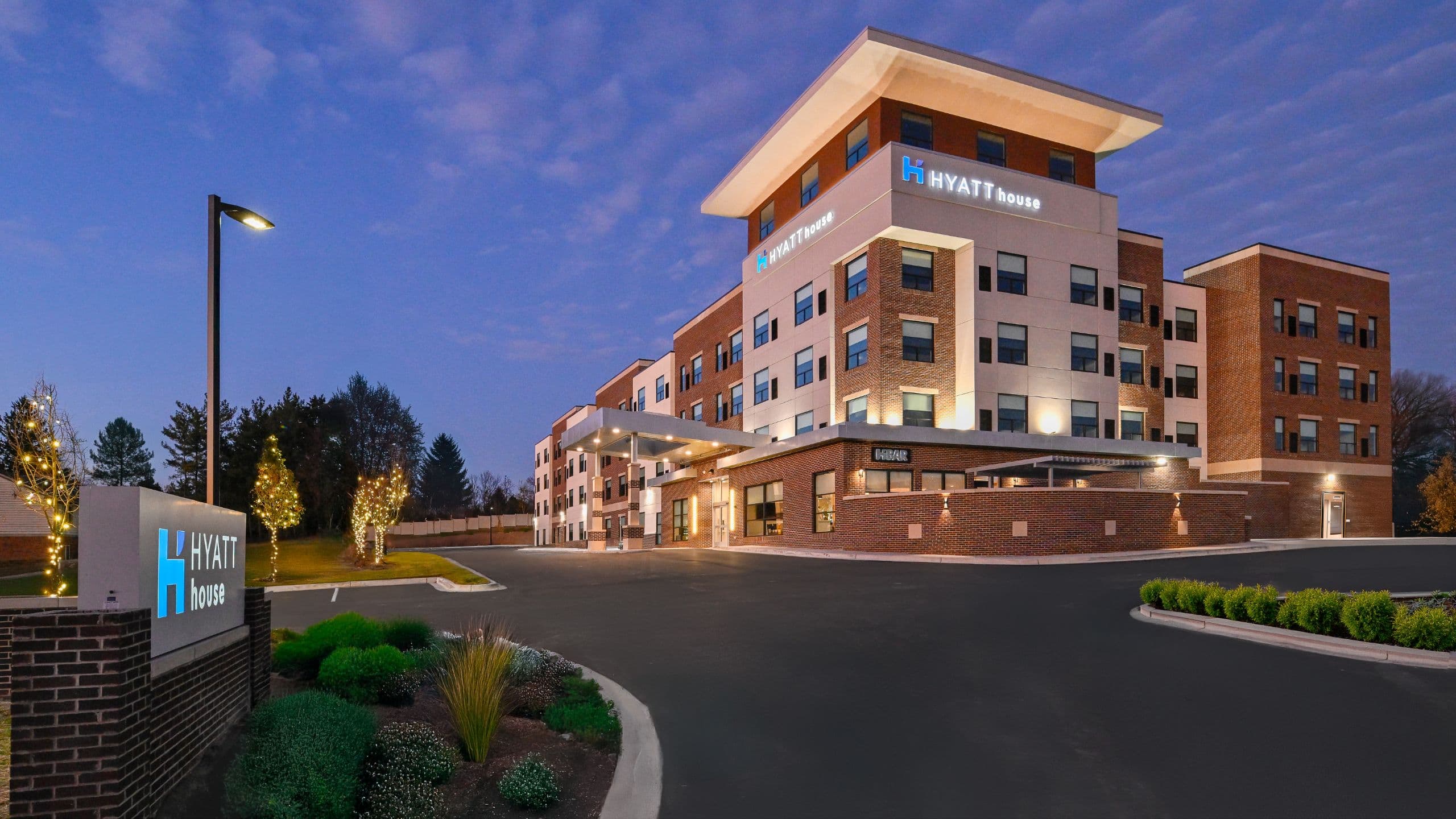 Hyatt Hotels in Detroit, MI | Hyatt Hotels & Resorts