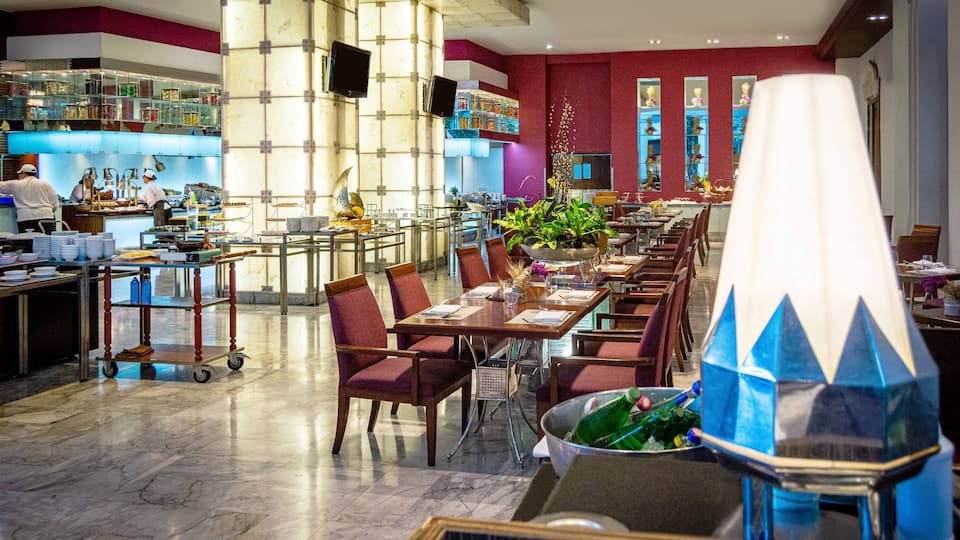 Airport Dining Restaurants & Bars | Hyatt Regency Bangkok Suvarnabhumi ...