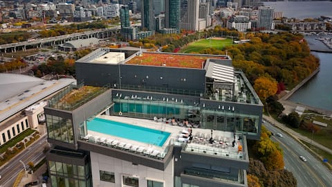 Upscale Urban Resort in Toronto, ON | Hotel X Toronto