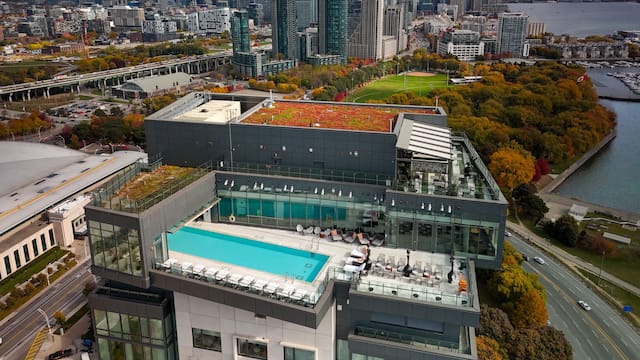 Upscale Urban Resort in Toronto, ON | Hotel X Toronto