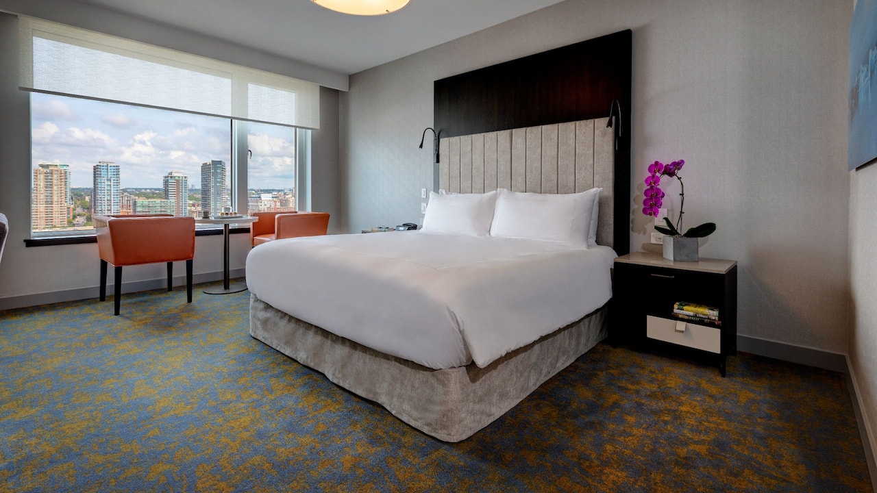 Hotel Suites in Downtown Toronto, Canada | Hotel X Toronto