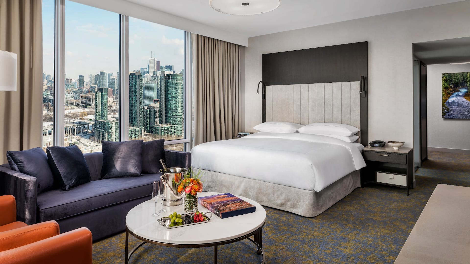 Hotel Suites in Downtown Toronto, Canada | Hotel X Toronto