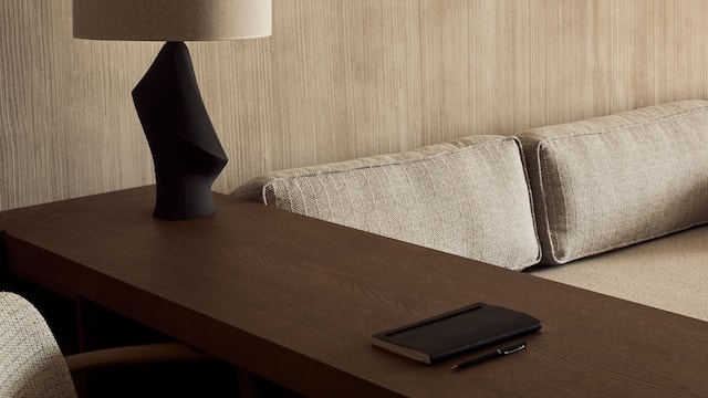 ROOMS & SUITES