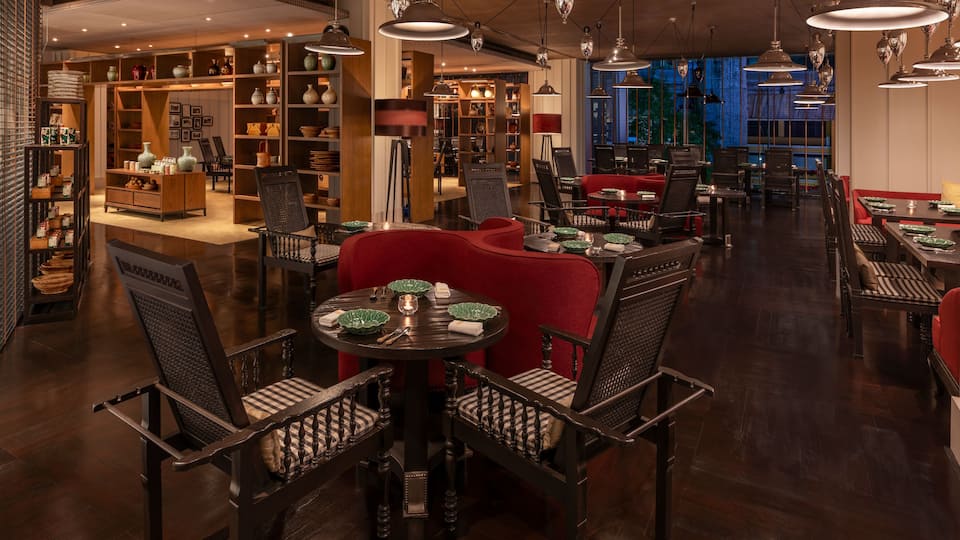 Erawan Tea Room - Thai Dining | Grand Hyatt Erawan Bangkok