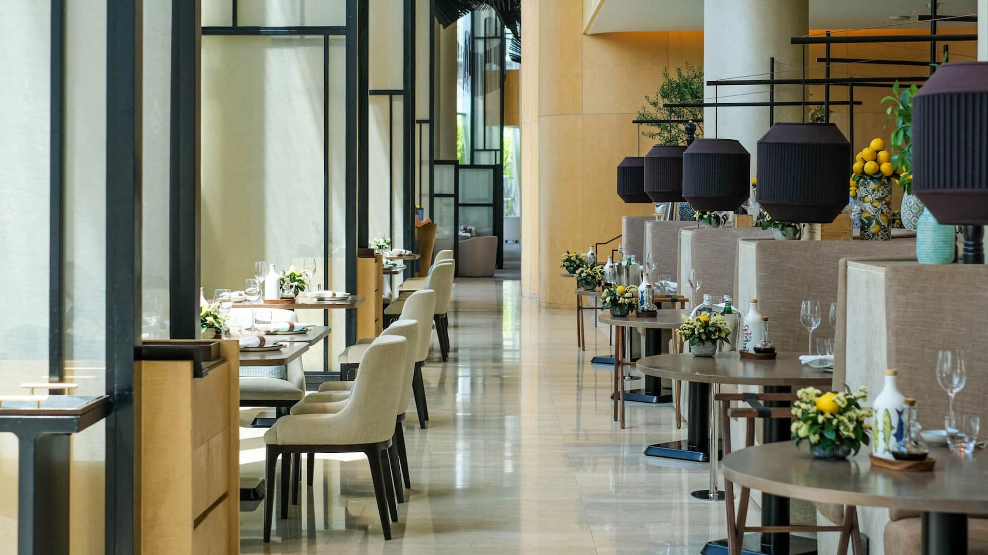 Restaurants and Rooftop Bar in Bangkok | Park Hyatt Bangkok