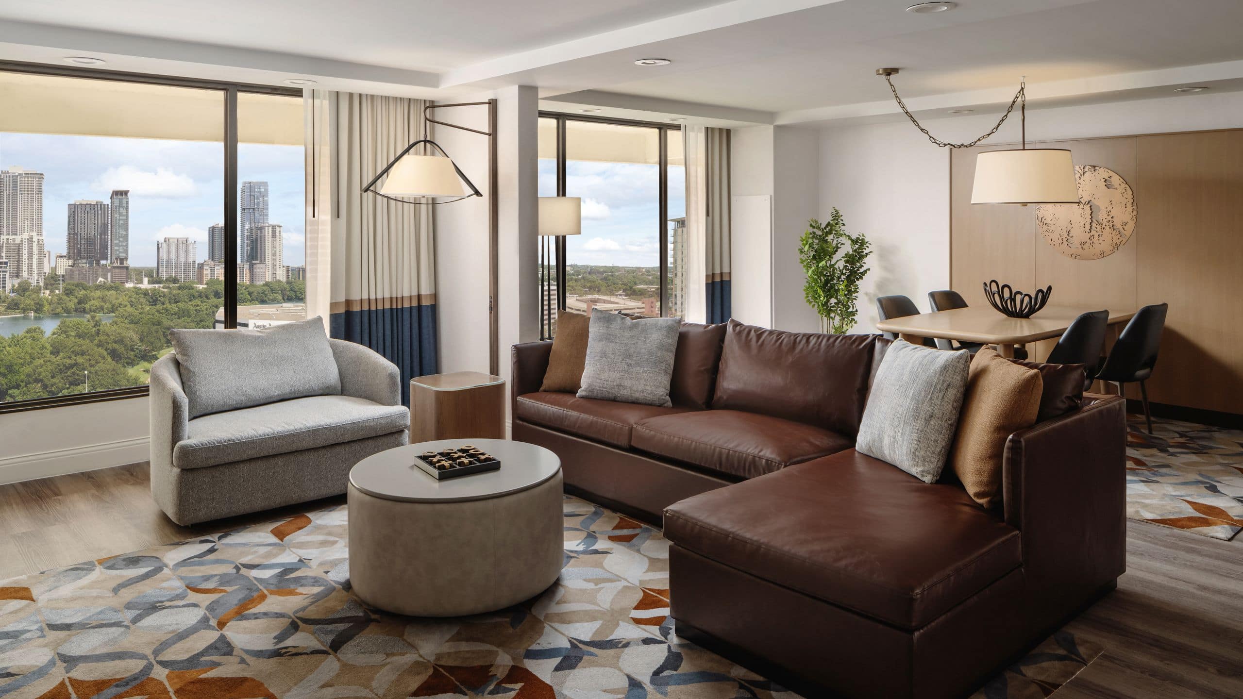 Austin Hotel Rooms & Suites with Balcony | Hyatt Regency Austin