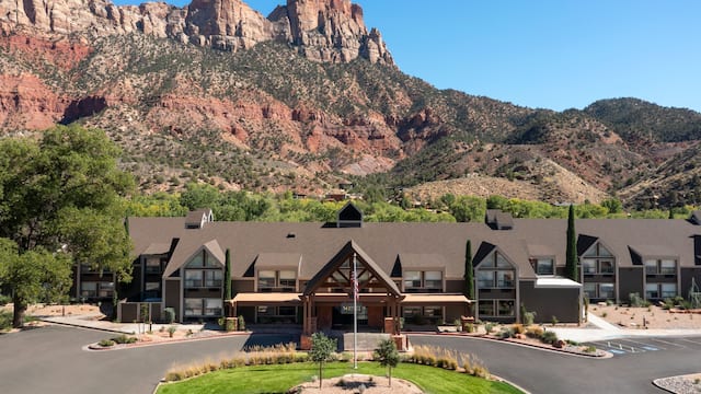 Zion National Park Hotel Photos | Hyatt Place Springdale / Zion ...
