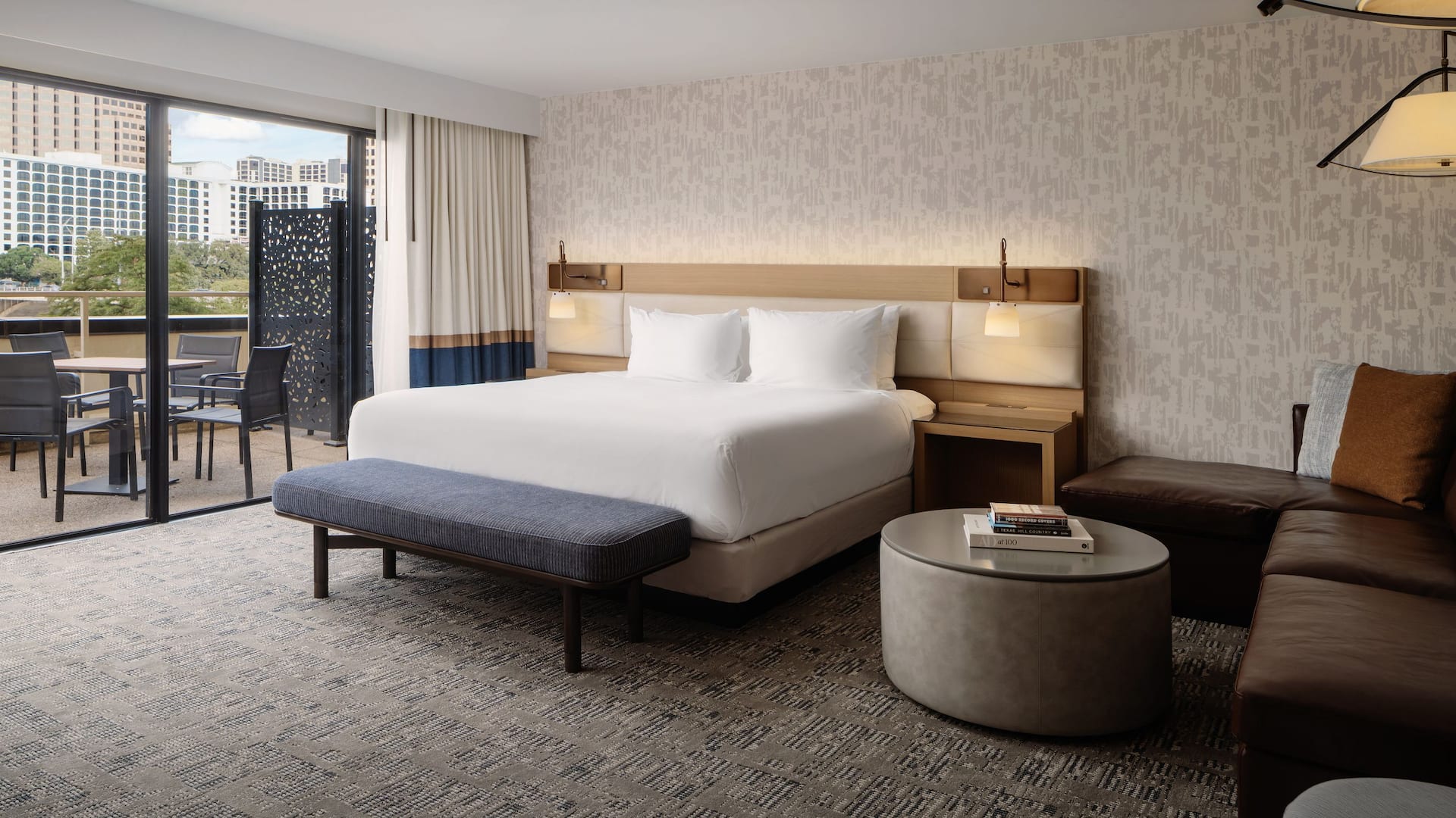 Hotel In Austin, TX Near Downtown | Hyatt Regency Austin